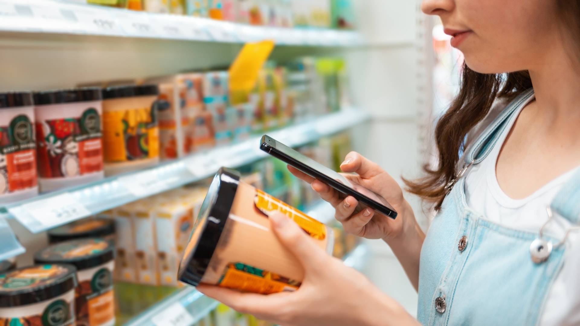 A Guide to Endocrine Disruptors in Food & Beauty Products - Forum Health